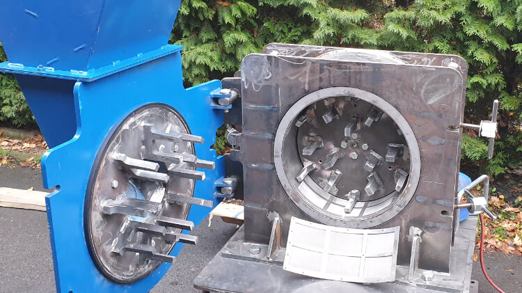 Grinding of glass – LITech GmbH